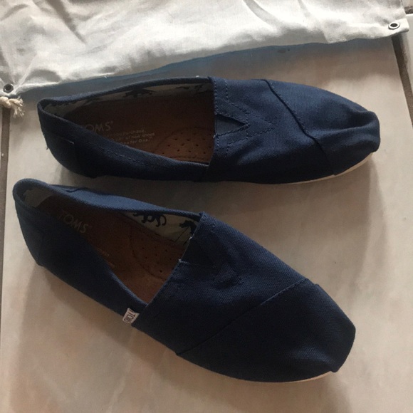 Toms | Shoes | Toms Classics Navy Blue Canvas 7 | Poshmark